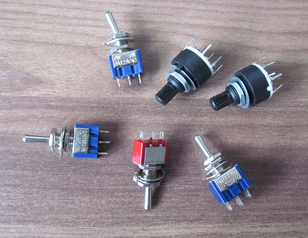 Switch Shop. Miniature Toggle Switches and Rotary Switches for Model R ...